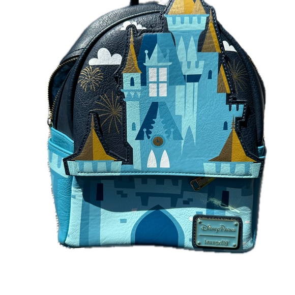 Loungefly | Bags | Loungefly Disney Cinderella Castle Backpack Perfect ...